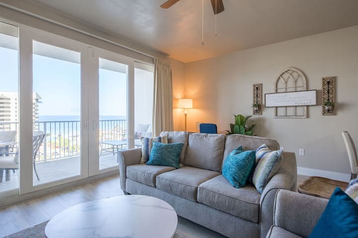 The Coast Is Clear So Come Stay Here- Gulf Views - Florida