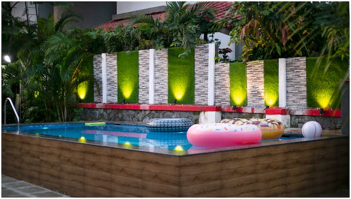 A Comfortable, Cosy, 4 Bedroom Villa With A Pool. - 