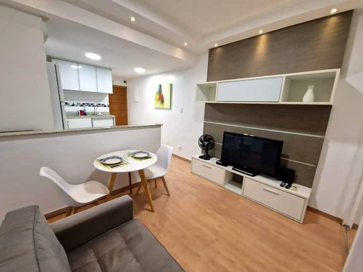 Comfortable Apartment Just Steps From The Beach - Rio de Janeiro