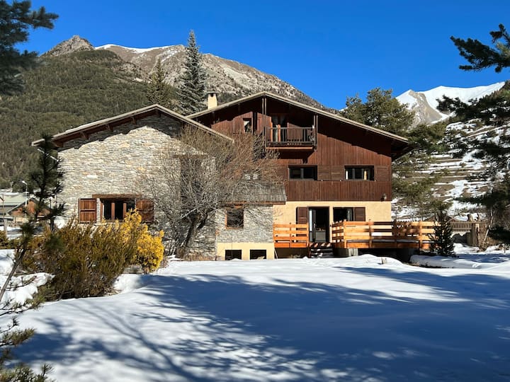 Ceillac : Randos - Ski Alpin - Ski De Fonds - 12 P - Saint-Véran
