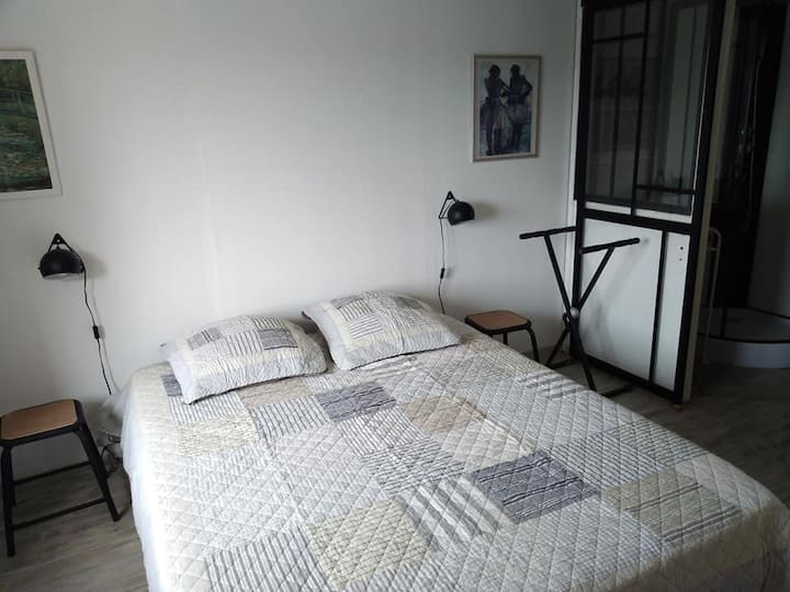 Chambre,  Parking Privé 1 Véhicule, Au Calme - Gigondas