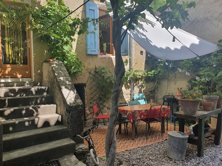 Maison De Village Au Calme - Oraison