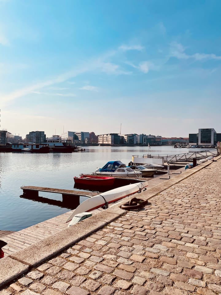 Cozy Little Home Right By The Water - Copenhague
