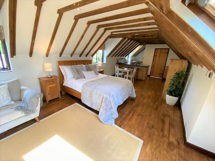 Charming Cotswold Self-contained Studio Apartment - Chipping Campden