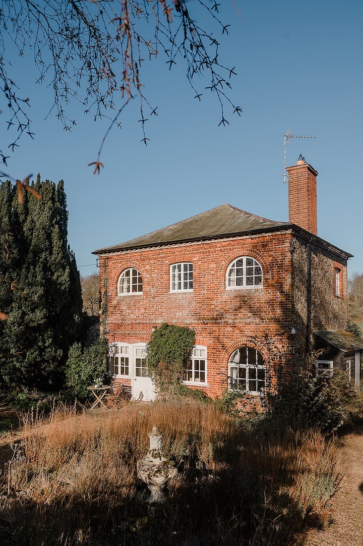 Charming,  Two Bedroom Georgian Cottage - Orford Castle
