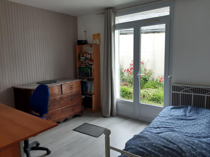 Chambre Chez L'habitant Dans Havre De Verdure - Angers