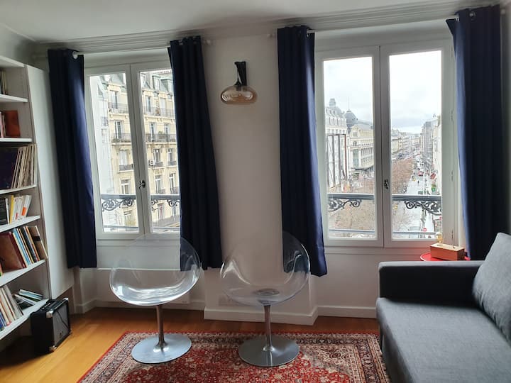 Paris, Rue Montorgueil, Vue Exceptionnelle - Paris
