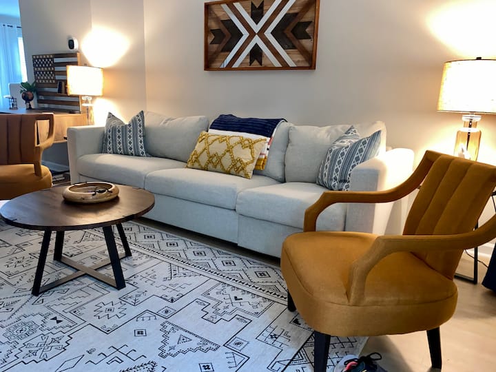 The Kuechly Inn - 2br , 2br , W/d - 샬럿