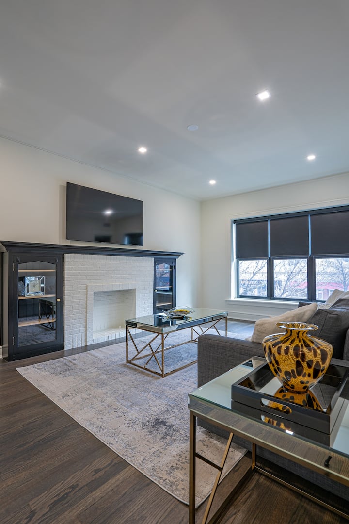 Lovely 2 Bdr, 3 Min Walk To Train For Downtown/ord - Ravenswood - Chicago