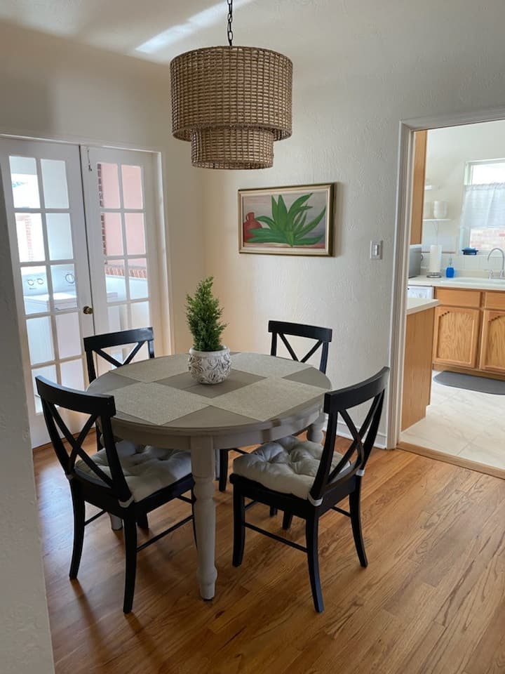 Bright, Light And Cozy Two Bedroom Home For You! - El Paso, TX