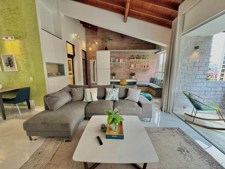 Caracoli 402 Bright & Colorful 2 Bdrm In Provenza - Medellín