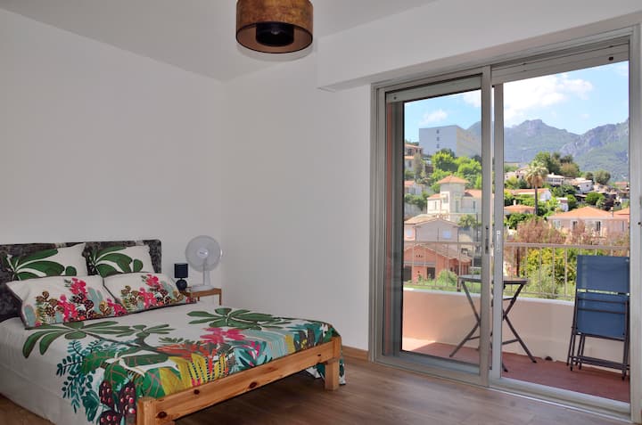 Quiet, Clear View, Close To Beaches And Shops, Parking & Wifi Included - Menton