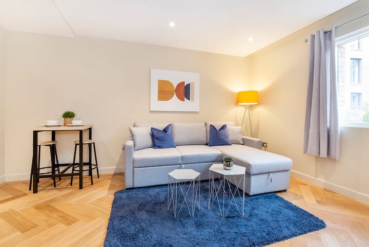 Apartment 5 Hudson Quarter Luxury Apartments - York