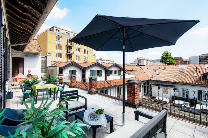 Romantic Como Apartment With Parking - Como