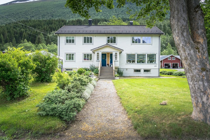 Fin Leilighet Perfekt For Familier - Eidsdal