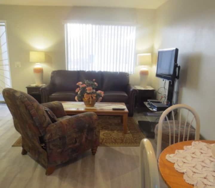 Spring Training Location, Close To Stadiums, Pools - Surprise, AZ