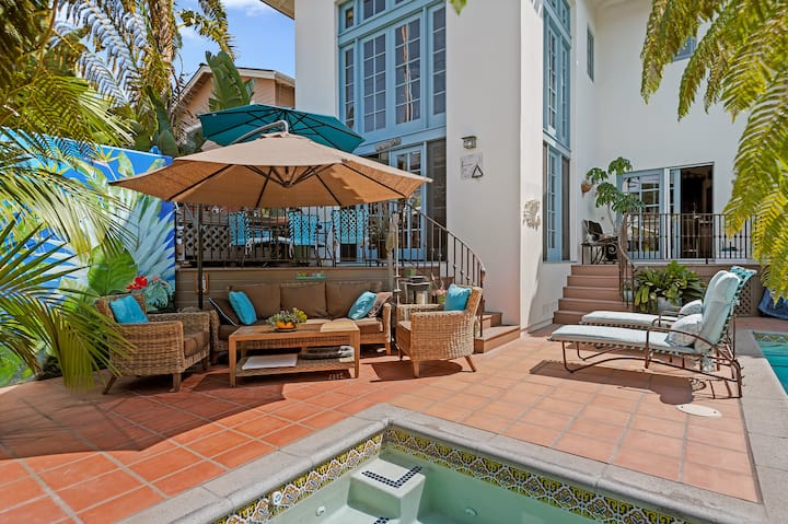 Artiste's Beach House - Carpinteria, CA