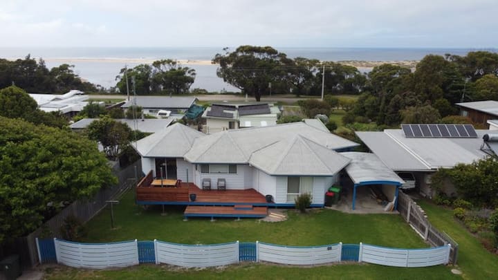 Marlo Beach House With Ocean And Estuary Views. - Marlo