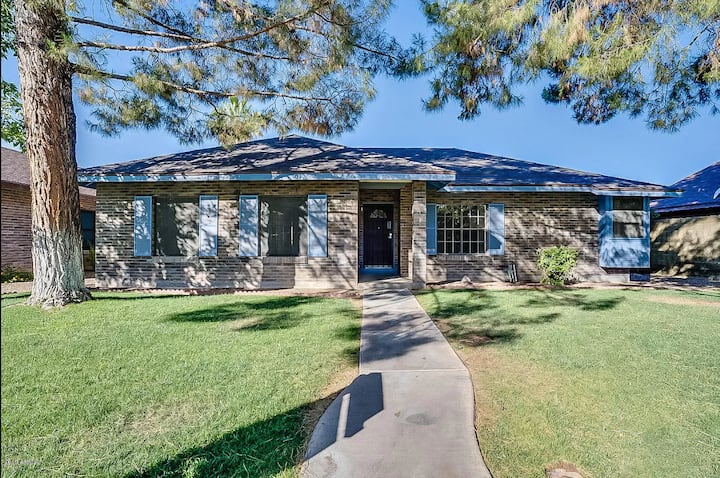 Cozy, Bright,updated & 1.5mi From Downtown Gilbert - Gilbert, AZ