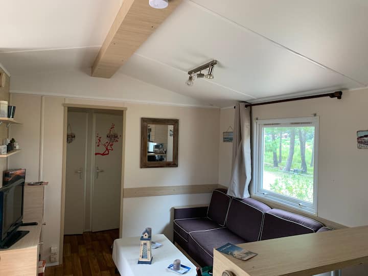 Charmant Mobile Home Dans Résidence Avec Jardin - Le Castellet
