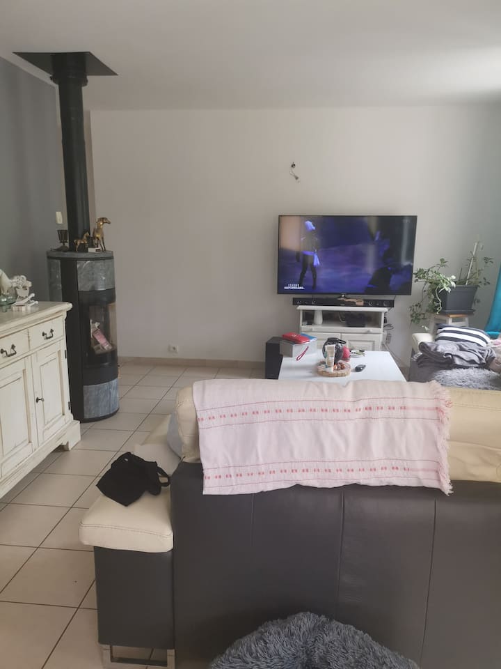 Chambre Dans Maison De 70 M2 Avec Jacuzzi Dehors - Laragne-Montéglin