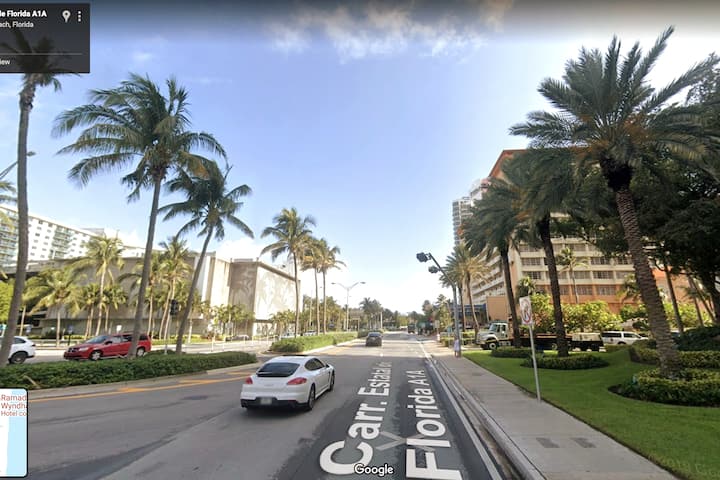 328- Miami - Sunny Isles - On The Beach Str-02042 - Sunny Isles Beach, FL