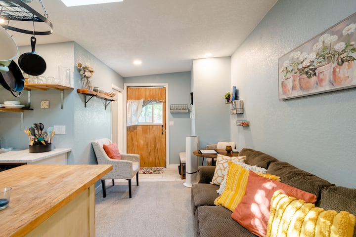 Ski, Snow Shoe, Hot Tub, Red Rocks, Golden & City. - Lakewood, CO