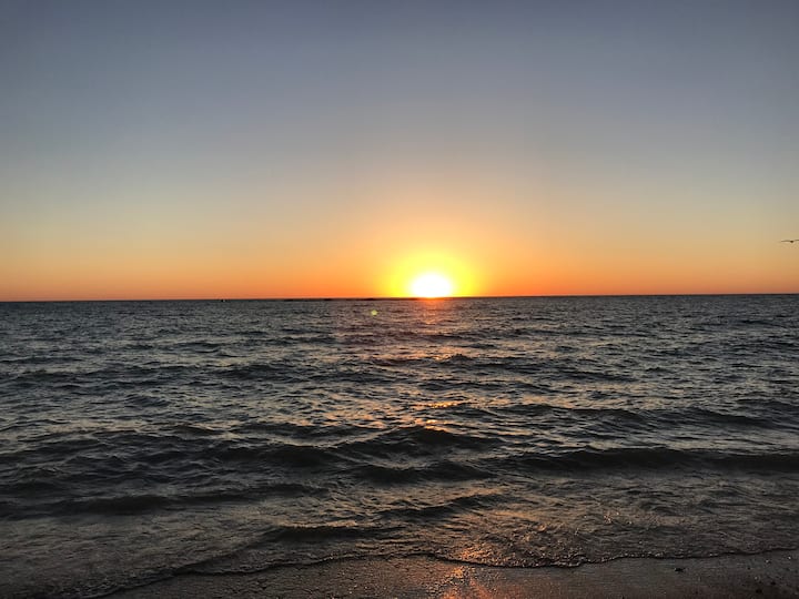 4 Bedroom Wasaga Beach Home- 5 Min To Beach - Wasaga Beach