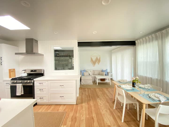 Guest House, Near The Beach & Town, Must See. View - Manhattan Beach, CA
