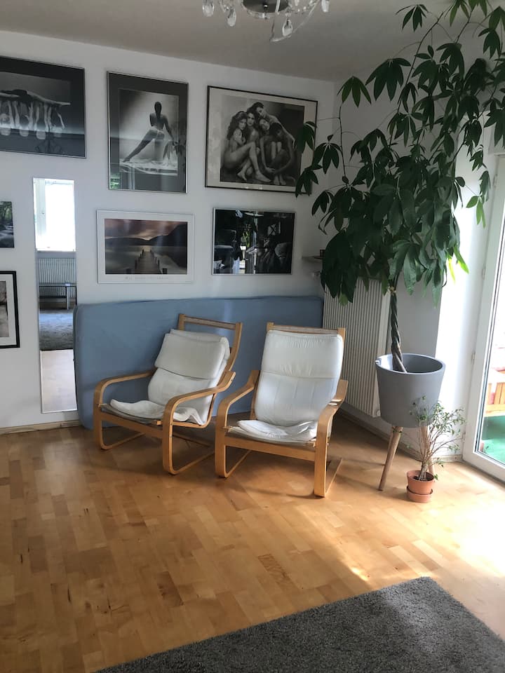 Wohnen Im Grünen Mit U-bahn Vor Der Haustüre - Munich