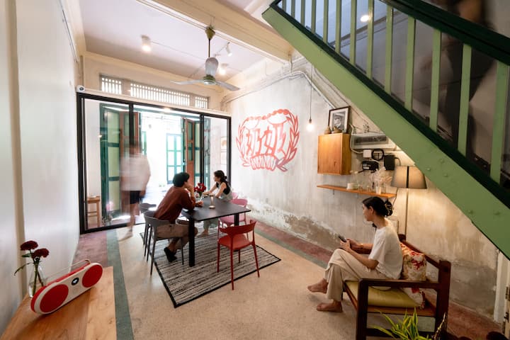 Baan Noon, Unique Entire Shophouse : China Town - Bang Rak