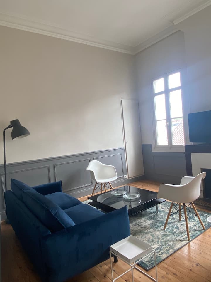 Bordeaux: Super T3 Fraichement Rénové Au Chartrons - 보르도