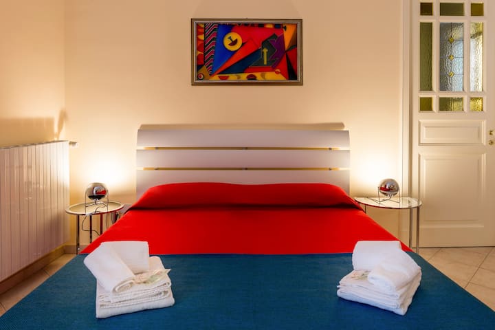 B&b Torre Lauro Quadrupla Cin: It084041c1zrs65n2s - Sciacca