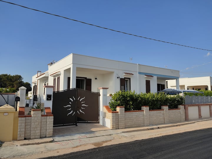 Entire Flat-marina Di Mancaversa-villetta Dali - Salento, Italia