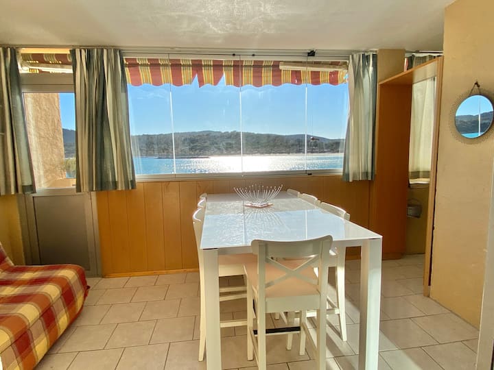 Vue Mer à 180° Exceptionnelle Avec Piscine Plage - La Favière