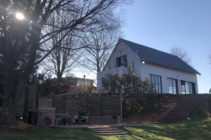 2-bedroom Farm Cottage On A Dam In The Midlands - Hilton