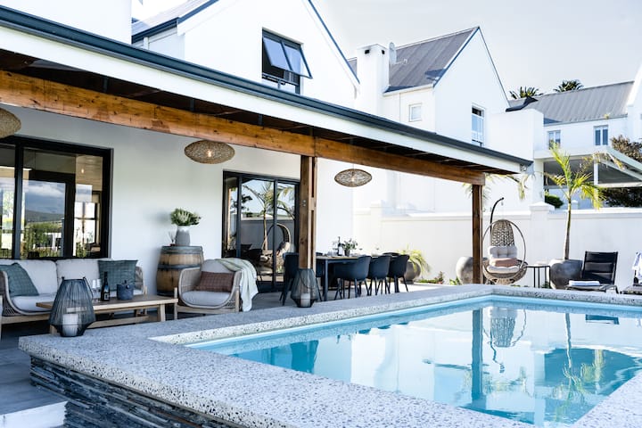 Stunning Holiday Home In Stellenbosch - Inverter - Stellenbosch