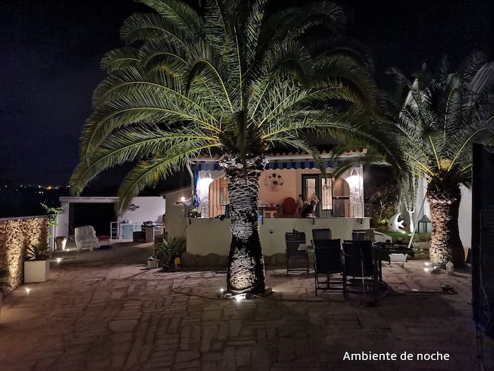 Casa Estilo Mediterráneo - Pedreguer