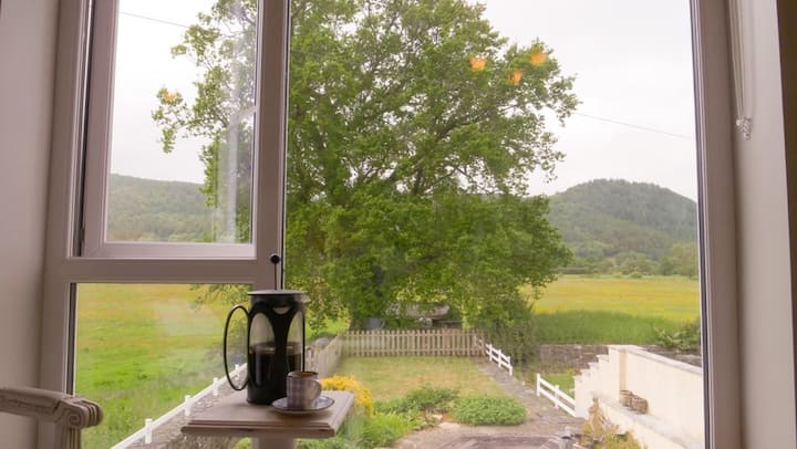Lovingly Restored 4-bedroom Home With Large Garden - Snowdonia