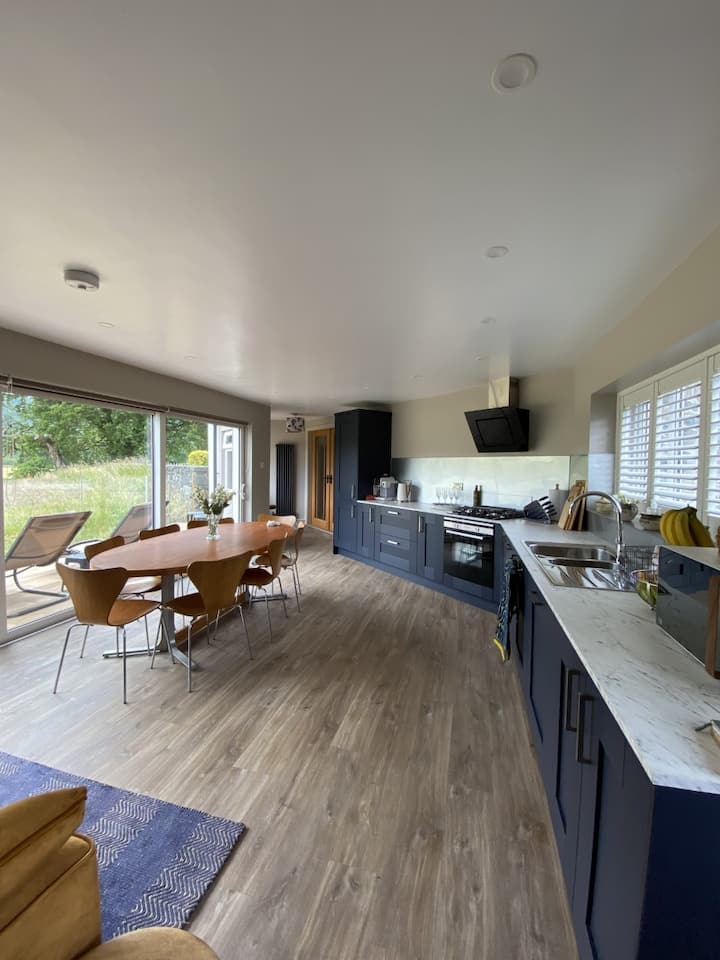 Lovingly Restored 4-bedroom Home With Large Garden - Snowdonia National Park