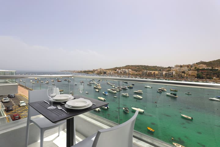 Seaview Spacious Apartment Sleeps 4 - Malta