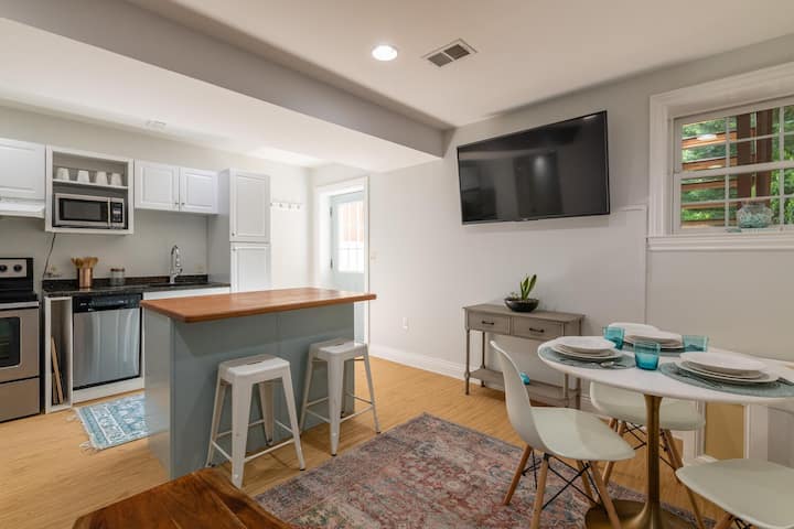 Old Town Alexandria Charmer - 2 Br, Steps To Metro - Alexandria