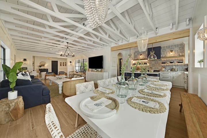 "Casa L'aqua" A 5 Star Luxury Mediterranean Oasis - Boynton Beach, FL