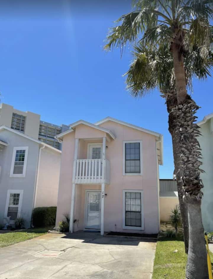 Two Bedroom Beachhouse - 3 Min Walk To Beach - Panama City Beach