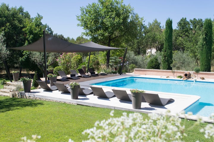 Basilic - Gîte De Charme Avec Piscine - Roussillon