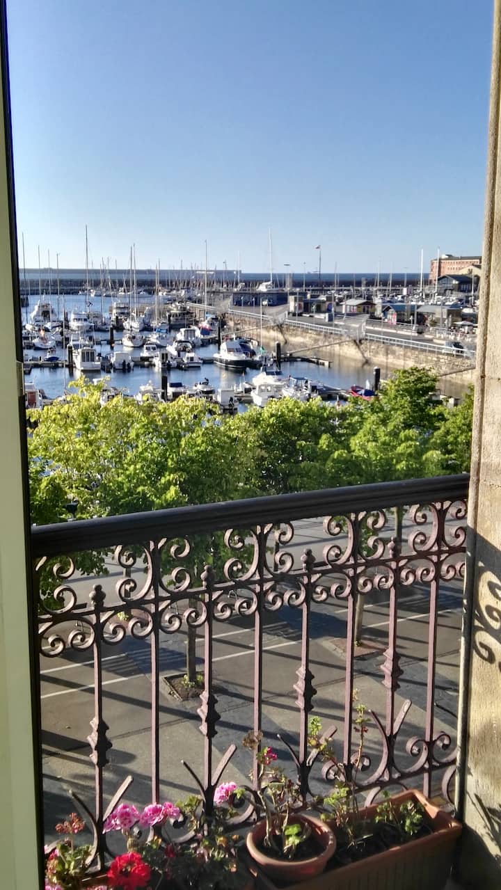 Piso En Gijón, Frente Al Mar Y Puerto Deportivo - Gijón