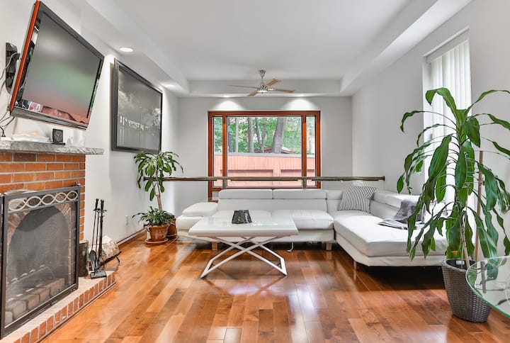 Charming, Bright Victorian Townhouse In The Annex - トロント