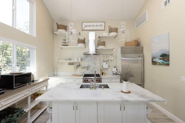 Adorable 4 Bedroom Guest House W/ Pool + Jacuzzi - Rancho Bernardo - San Diego
