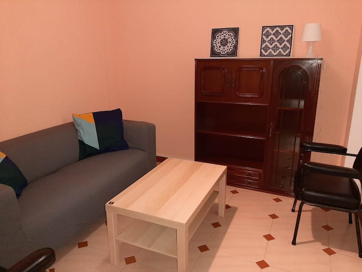 Piso Menéndez. Espacioso Piso Cerca Estación Tren - La Coruña