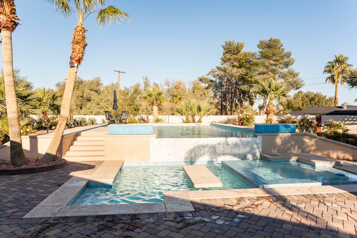 Indigo Oasis In The Las Vegas Desert - Henderson, NV